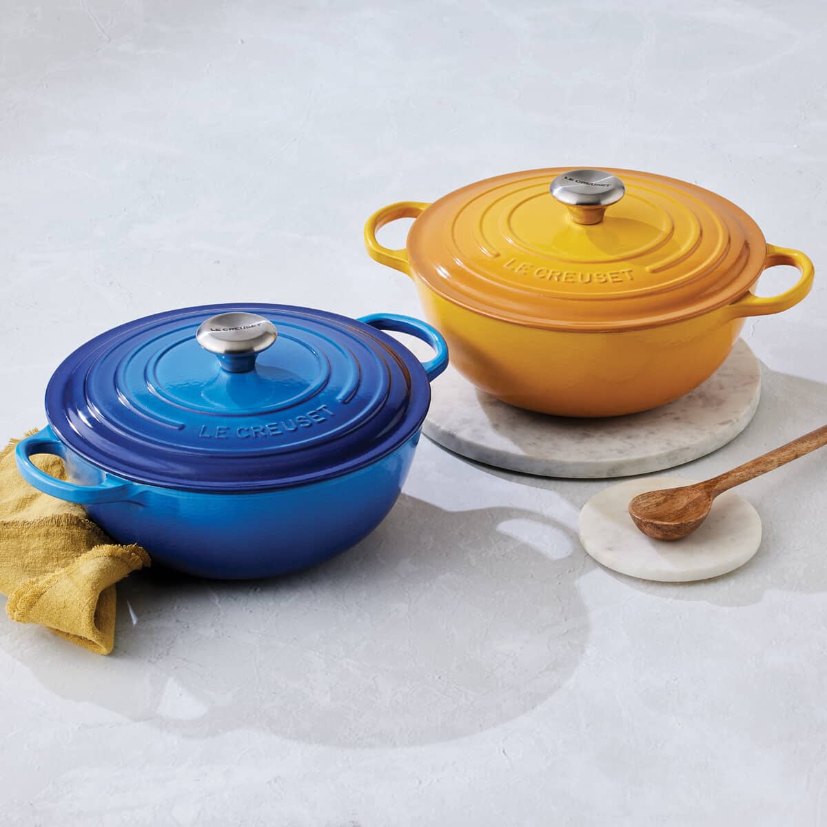 Le Creuset Signature Cast Iron 28cm Soup Pot Nectar - (21114286720430 ...