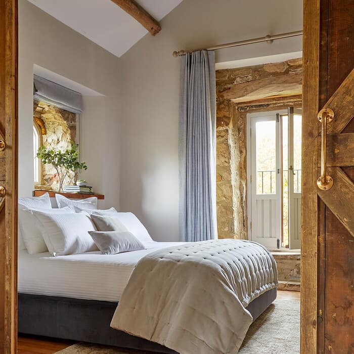 Christy Jaipur Throw Silver - JustLinen