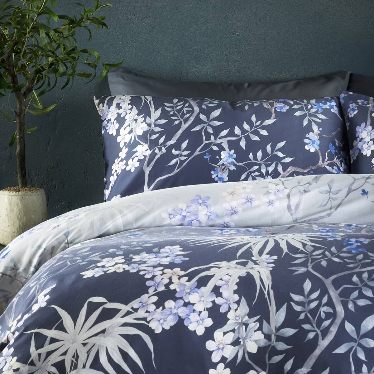 Vantona Mai Blossom Blue - JustLinen